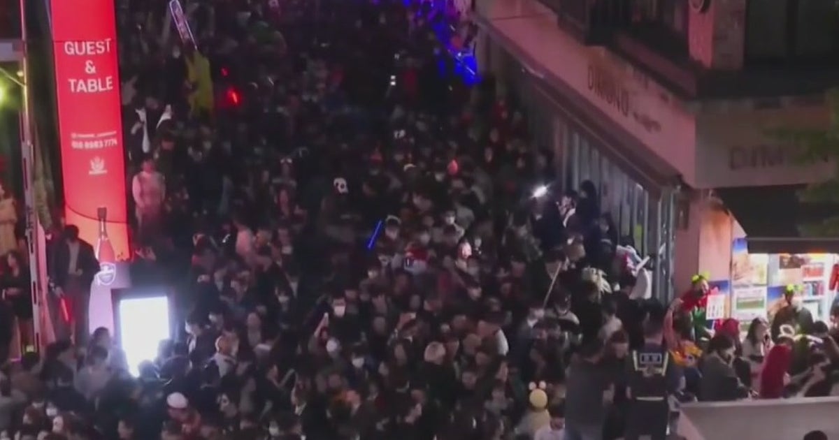 How to survive a crowd crush | FOX 11 Los Angeles