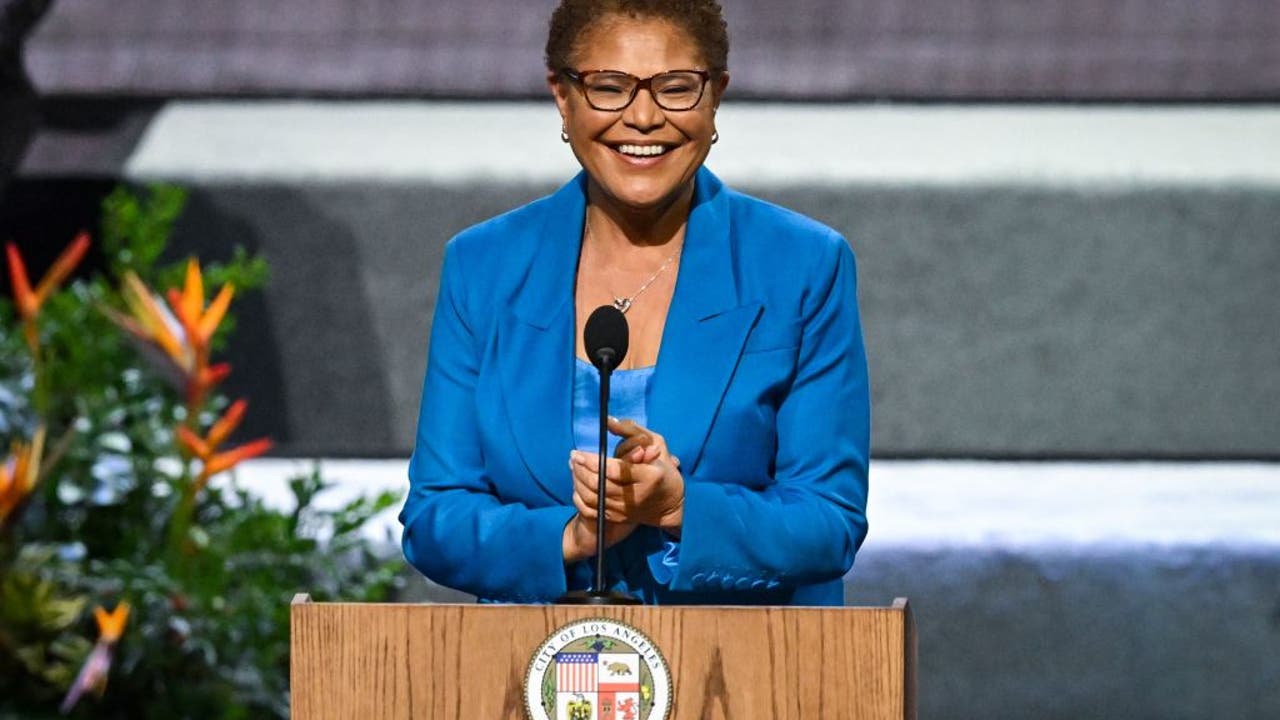 La Mayor Karen Bass Declares State Of Emergency On Homelessness During