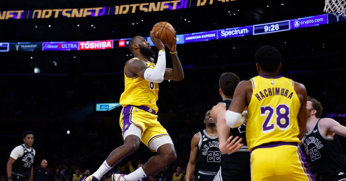 Lakers ticket prices soar as LeBron James approaches NBA scoring record ...