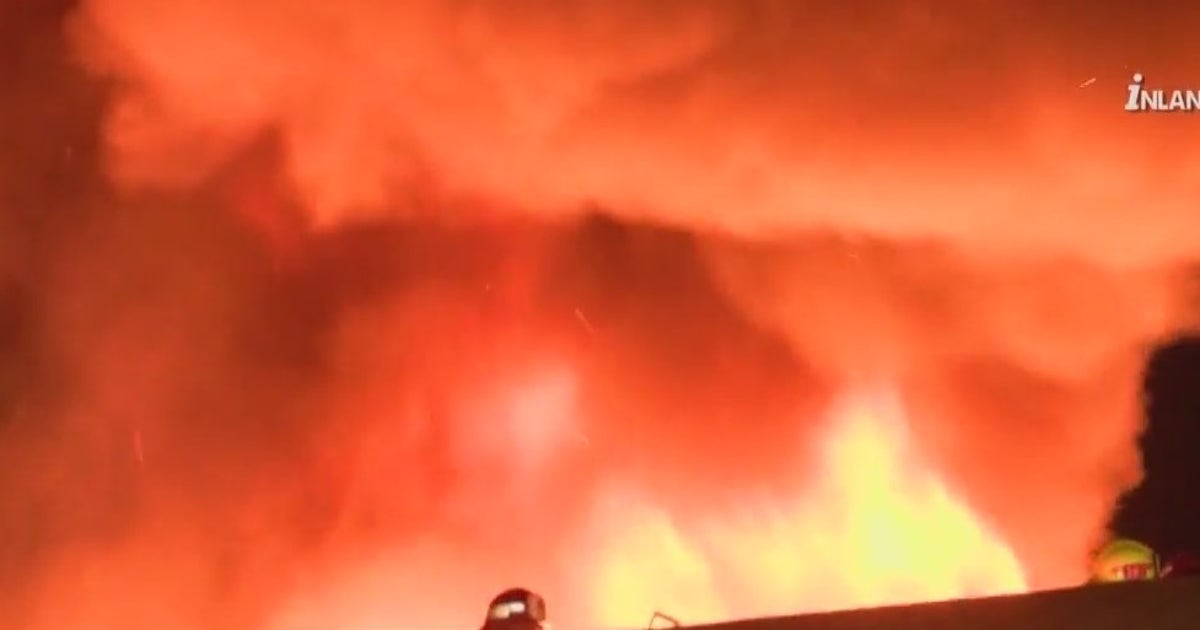 Roof collapses in Upland strip mall fire | FOX 11 Los Angeles