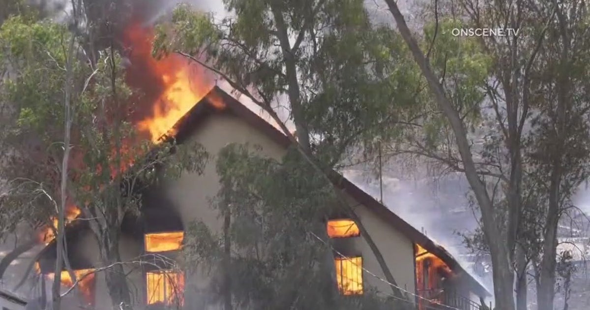'Reche Fire' in Moreno Valley fully contained | FOX 11 Los Angeles