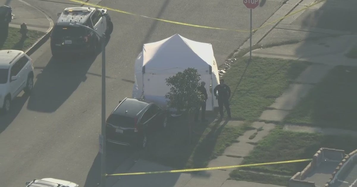 Man shot and killed in broad daylight in Vermont Square | FOX 11 Los ...