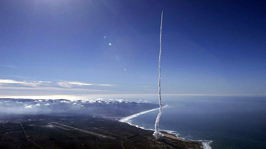 The only other time a space shuttle was stacked in California | FOX 11 ...