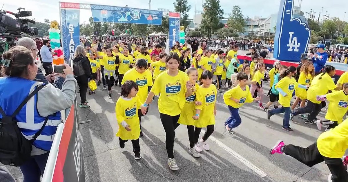 LAUSD students complete '26th Mile' run at Dodger Stadium | FOX 11 Los ...