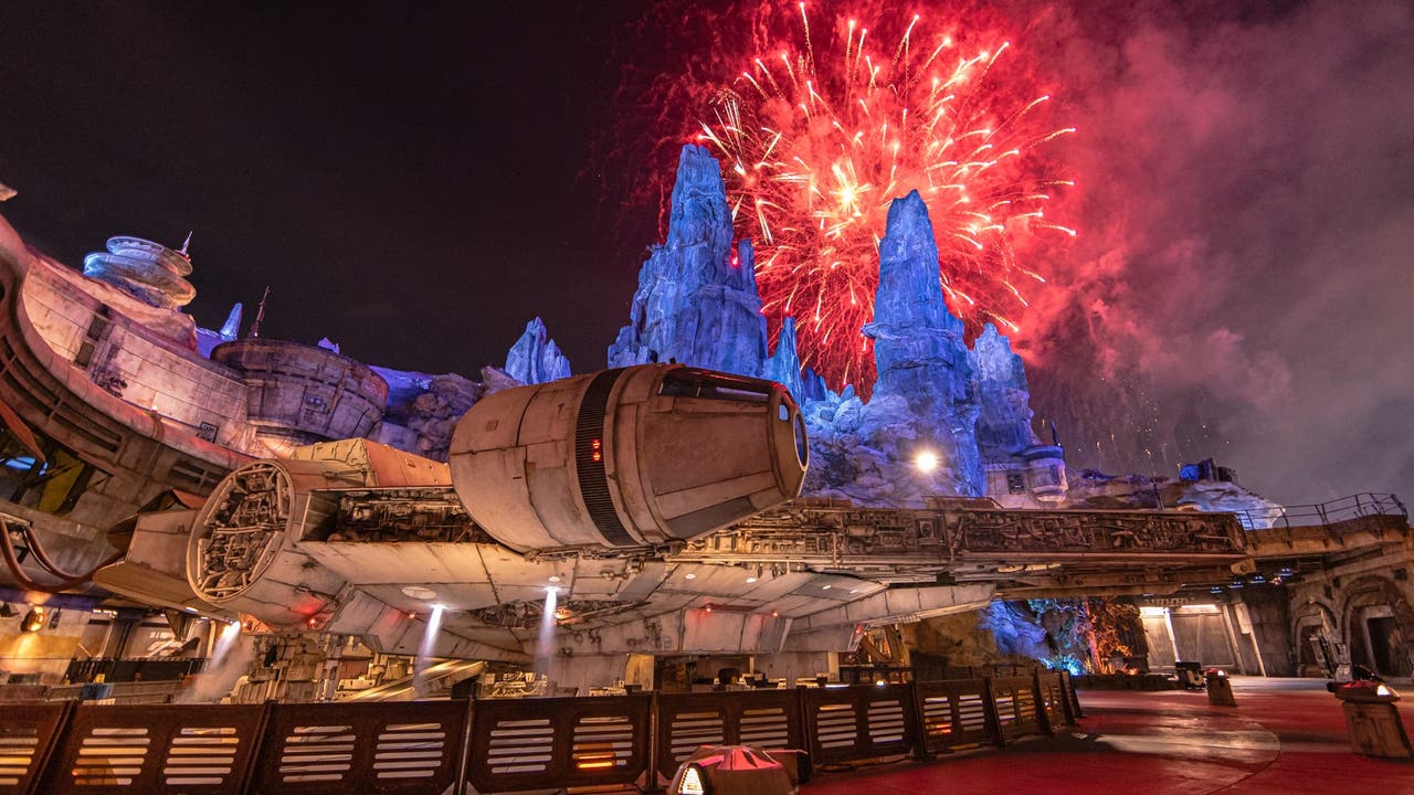 Disneylands Star Wars Themed Season Of The Force Experiences Revealed Fox 11 Los Angeles