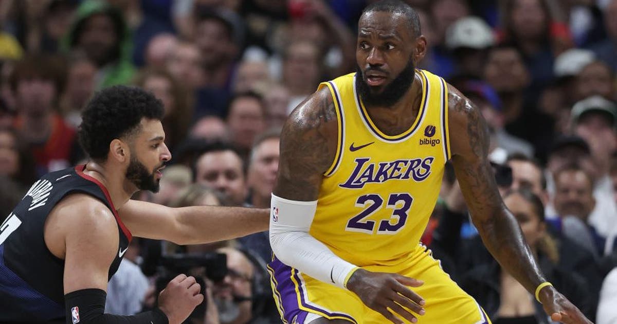 LeBron James questions officiating, walks out post-game interview after ...