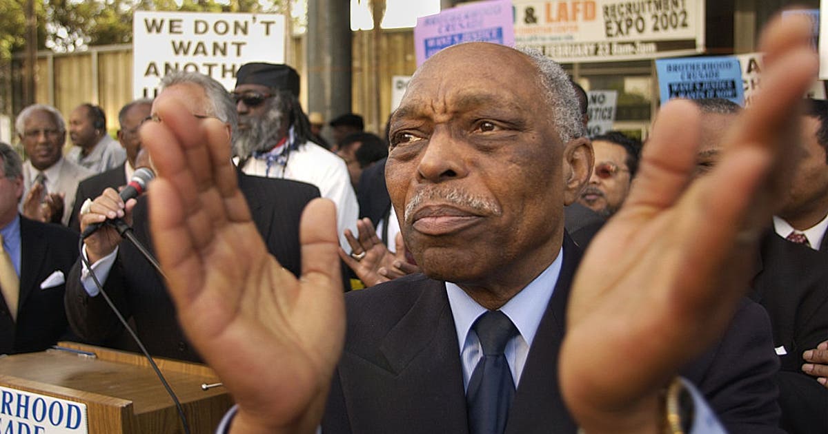 Cecil Murray, pastor who calmed LA after '92 riots, dead at 94 | FOX 11 ...