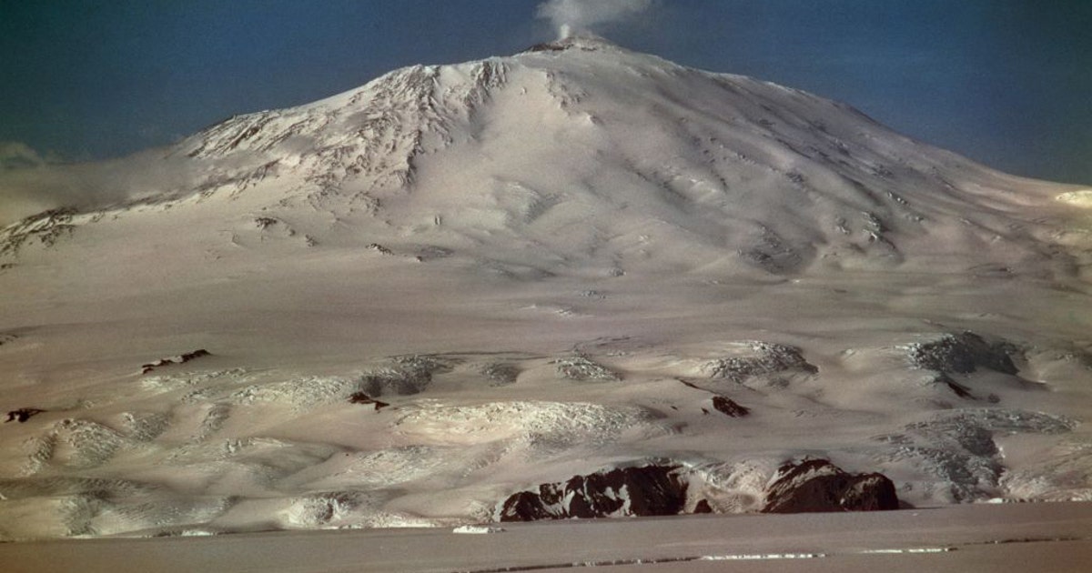This active volcano in Antarctica is spewing real gold dust | FOX 11 ...