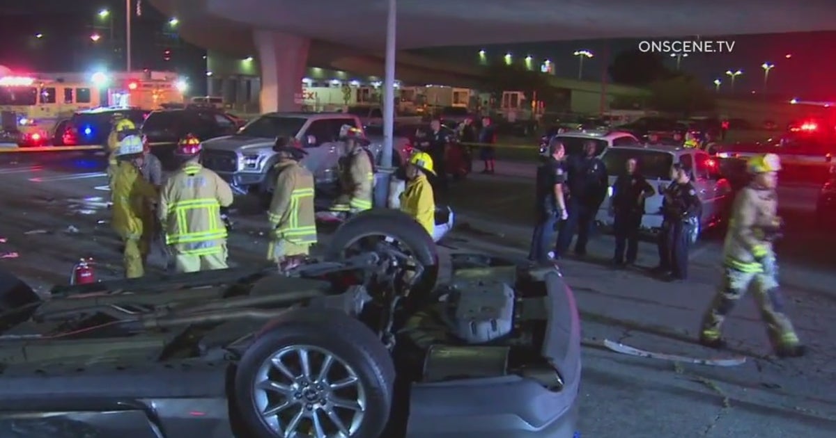 2 killed, 2 injured after car flies off freeway ramp near LAX | FOX 11 ...