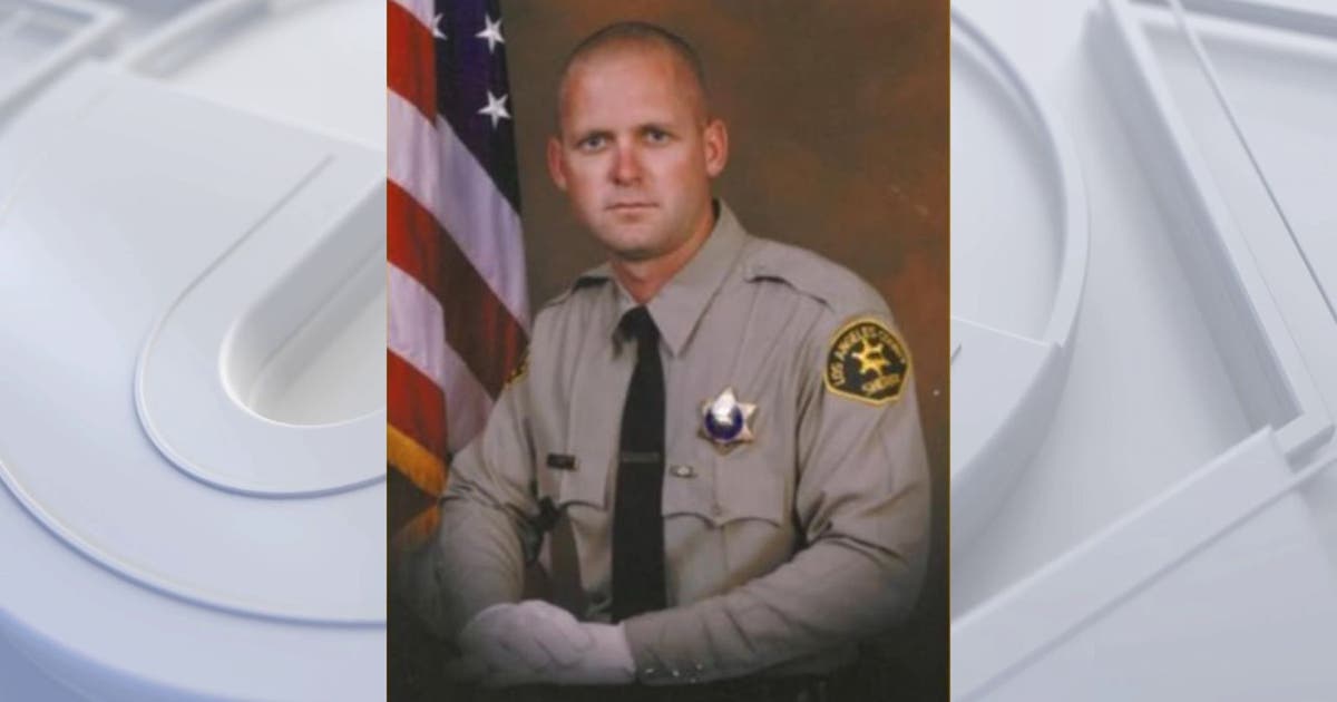 Off-duty LA County sergeant killed during crash in Santa Clarita | FOX ...