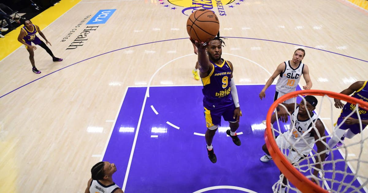 Bronny James scores 6 points in NBA G League debut | FOX 11 Los Angeles