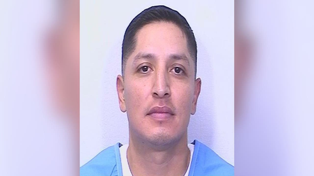 Manhunt underway for convicted killer who escaped from prison van in ... Manhunt underway for convicted killer who escaped from prison van in ...