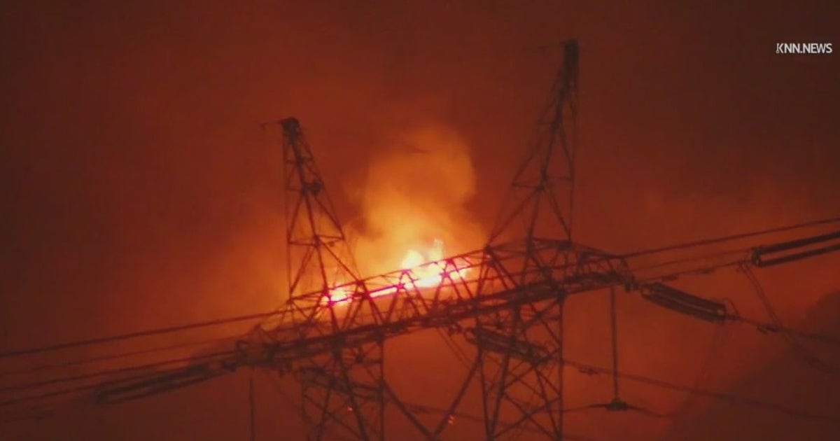 Hurst Fire in Sylmar nears full containment | FOX 11 Los Angeles