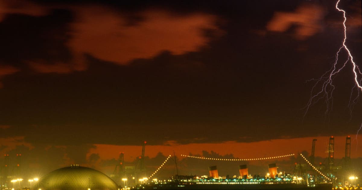 This Southern California attraction was named second-best haunted ...