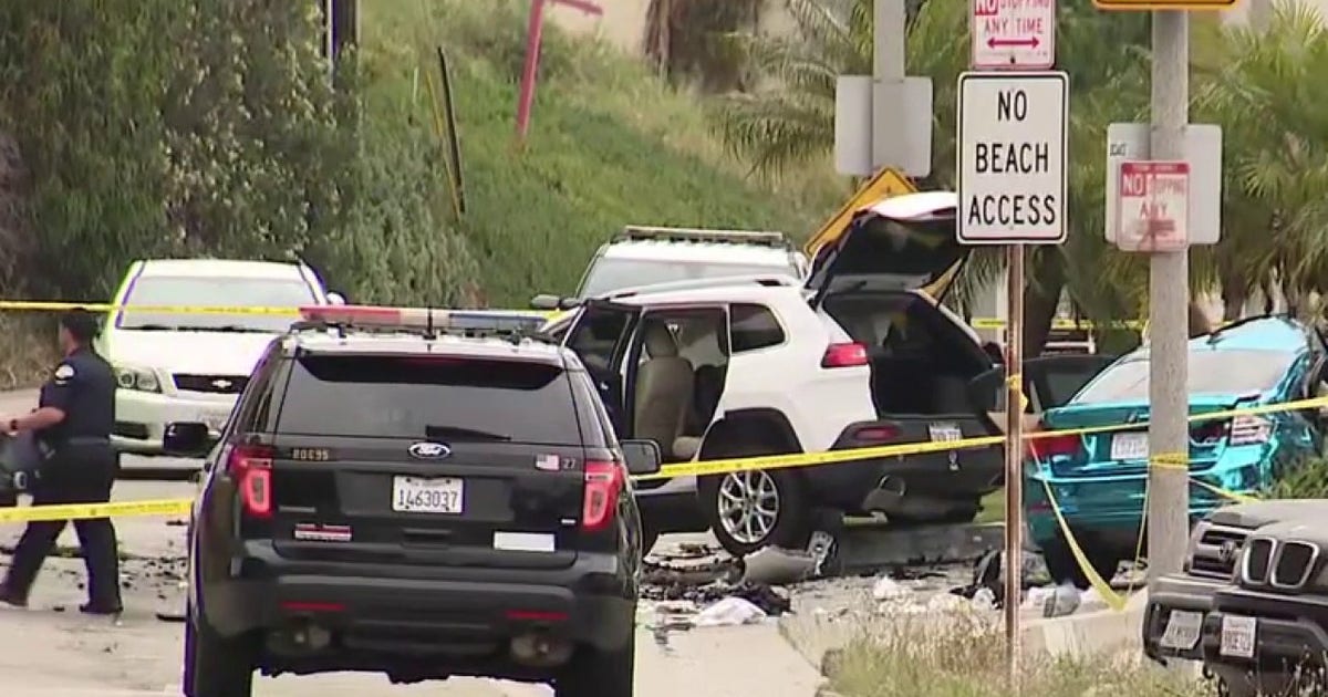 Playa del Rey hit-and-run crash leaves 2 dead, 2 injured | FOX 11 Los ...