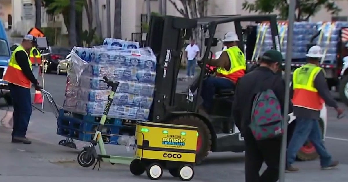 Koreatown businesses, residents scramble for bottled water after E ...