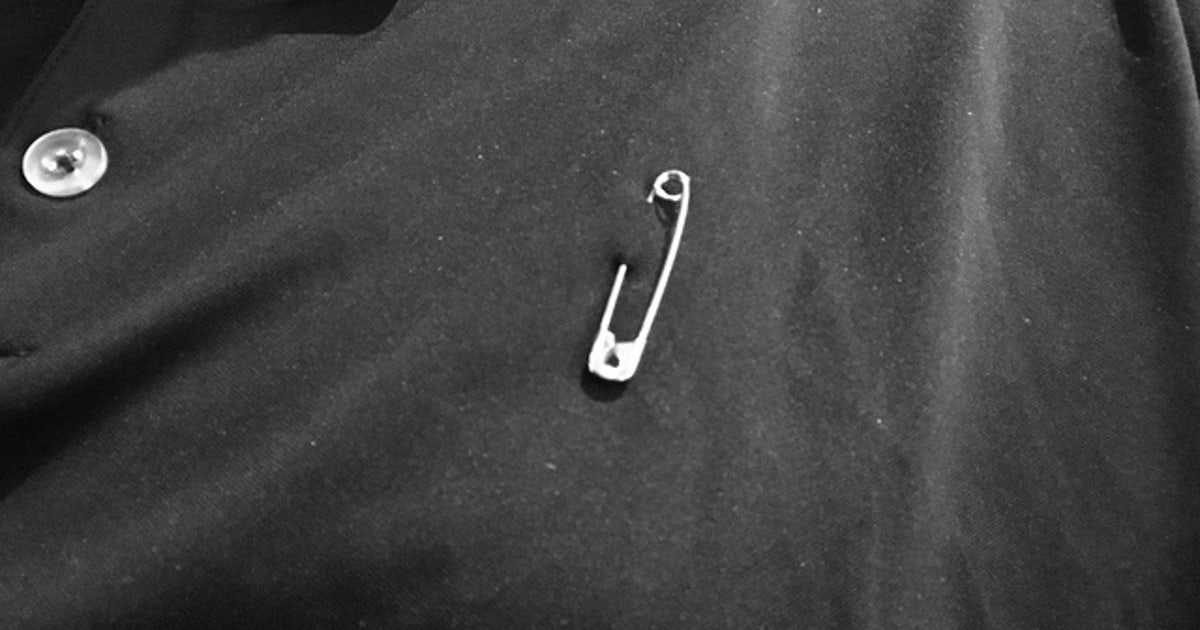 Critics jab 'safety pin' campaign amid Trump presidency fear | KTVU FOX 2