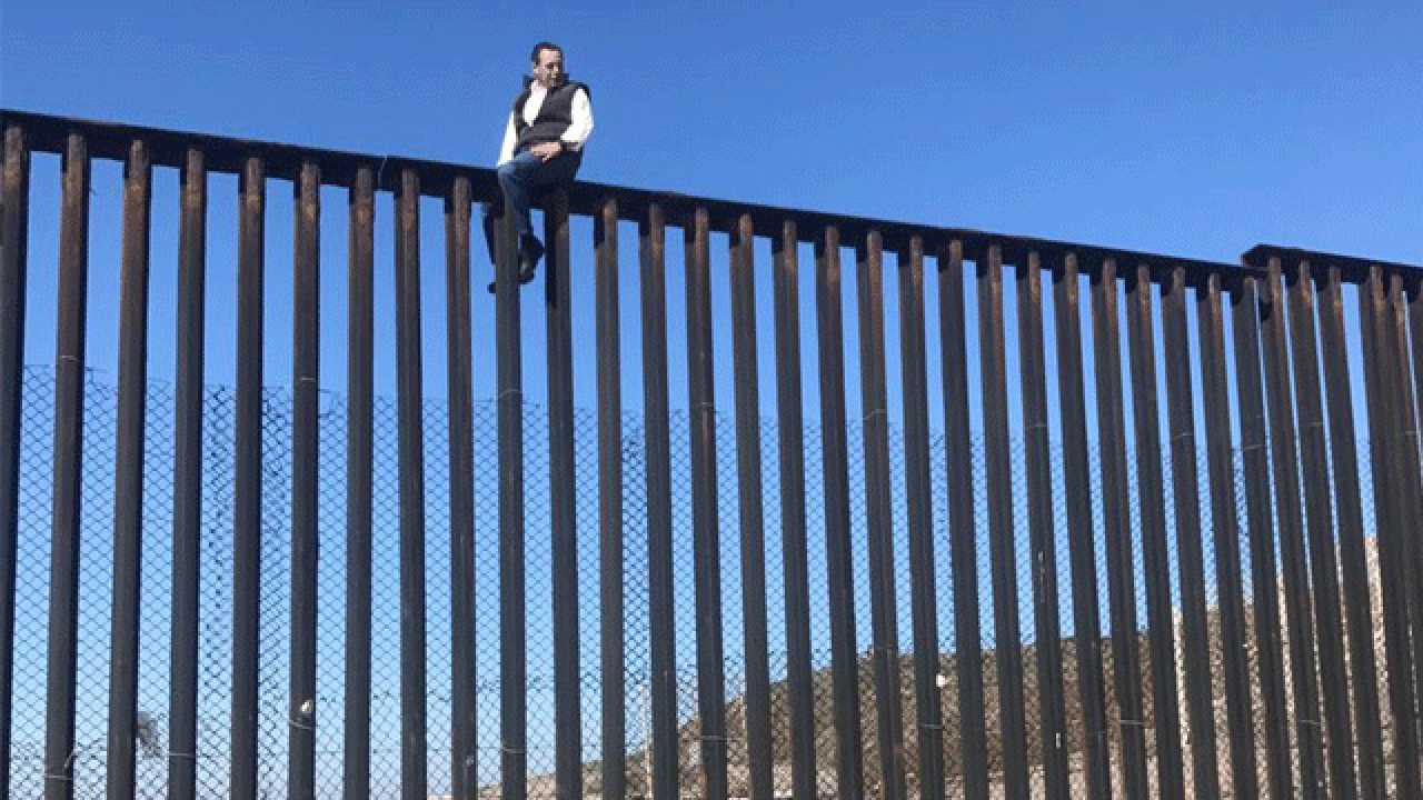 mexican hopping border