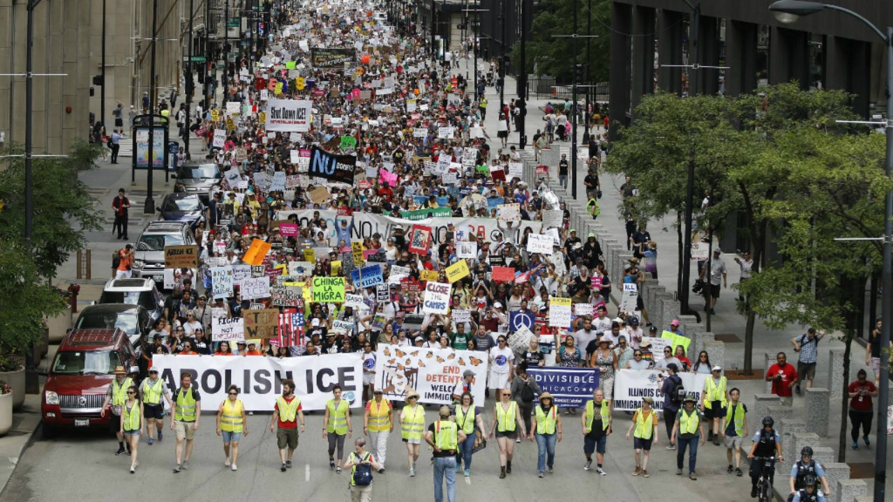 Thousands protest President Trump immigration policies in Chicago ...