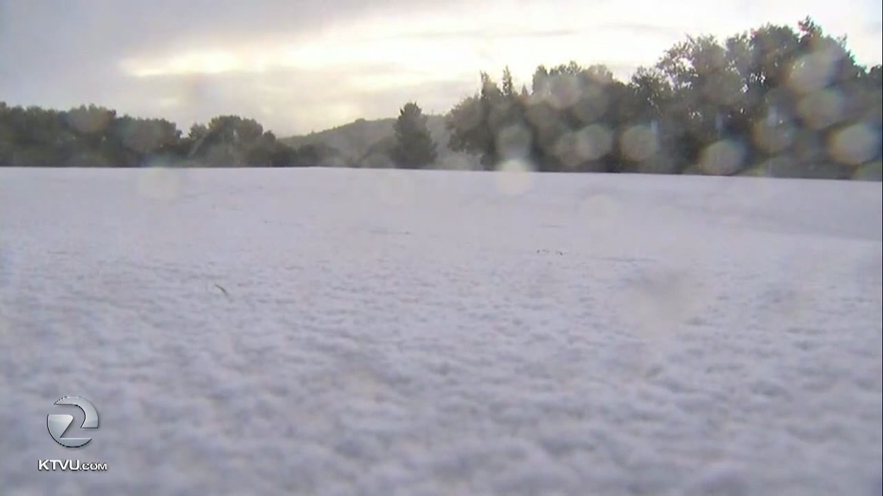 Snow atop Mount Tamalpais draws excited onlookers | KTVU FOX 2