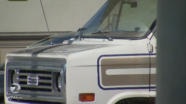 Oakland opens new parking lot for homeless RV dwellers | KTVU FOX 2