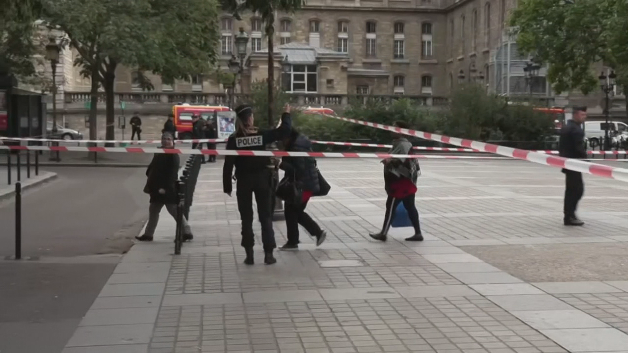 Knife attack at Paris police headquarters: 1 officer killed | KTVU FOX 2 Knife attack at Paris police headquarters: 1 officer killed | KTVU FOX 2