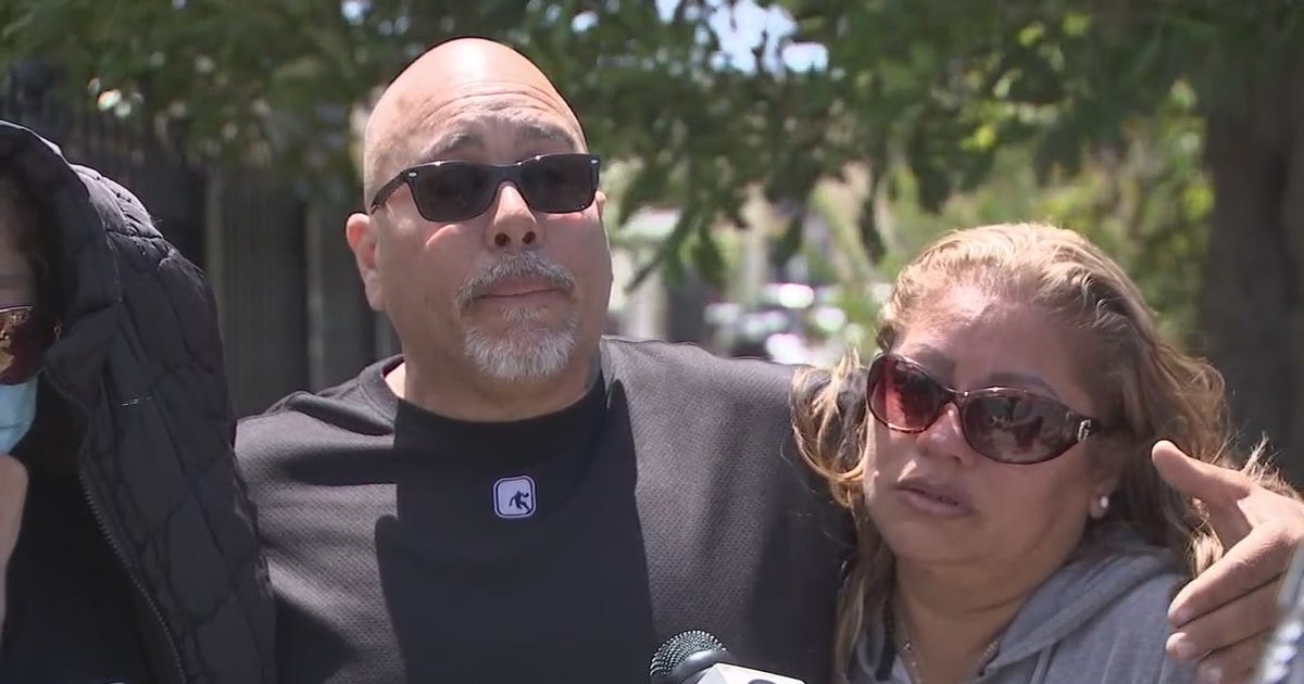 Erik Salgado's family demands police accountability for his shooting ...