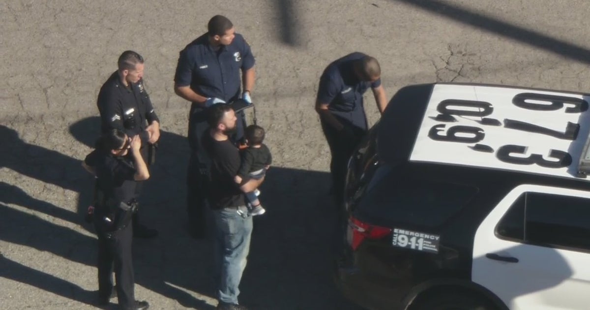 Child kidnapped from Starbucks parking lot in LA's Van Nuys ...