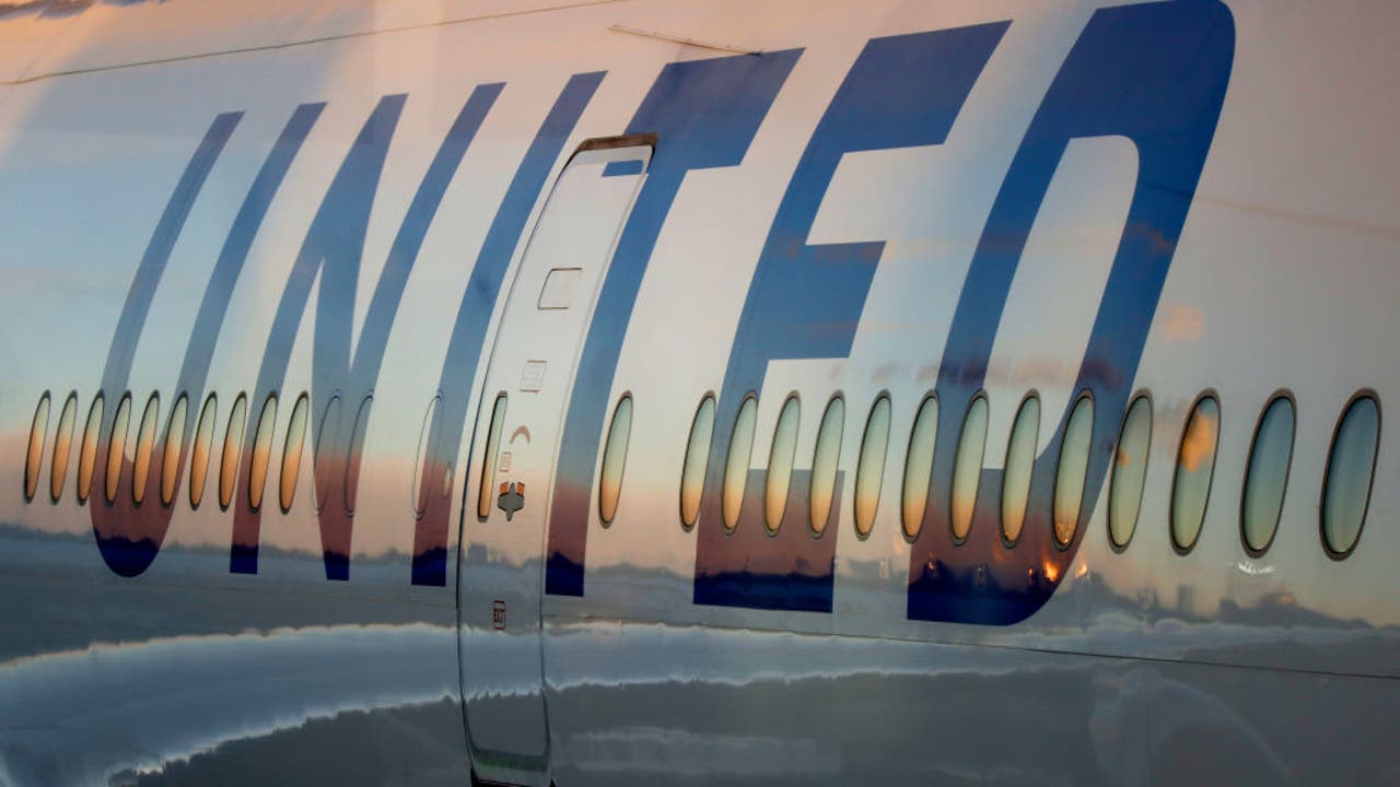 FAA investigating after 2 United planes touch at Boston airport | KTVU ... FAA investigating after 2 United planes touch at Boston airport | KTVU ...
