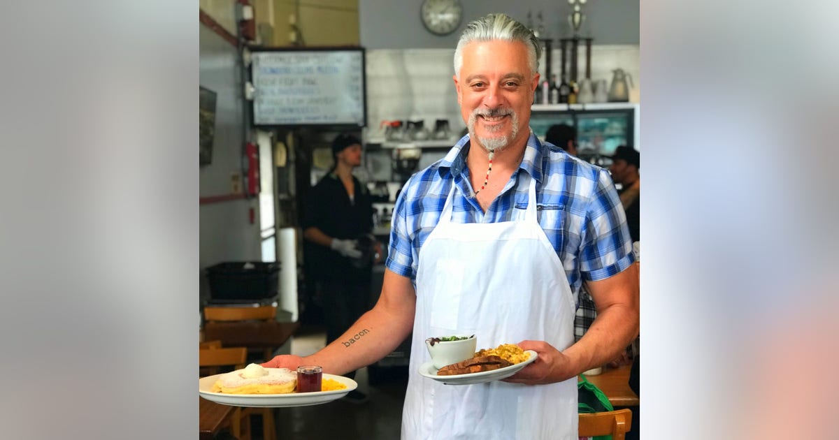 Berkeley restaurant owner recognized for giving free meal to anyone who ...