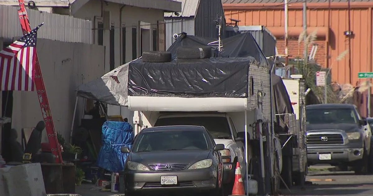 ‘It’s absolutely deplorable’: East Oakland businesses fed up with ...