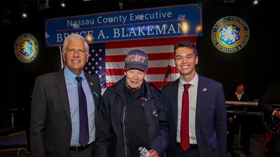 NYC firefighter who stood with President George W Bush at Ground Zero, Bob Beckwith, dies at 91 ...