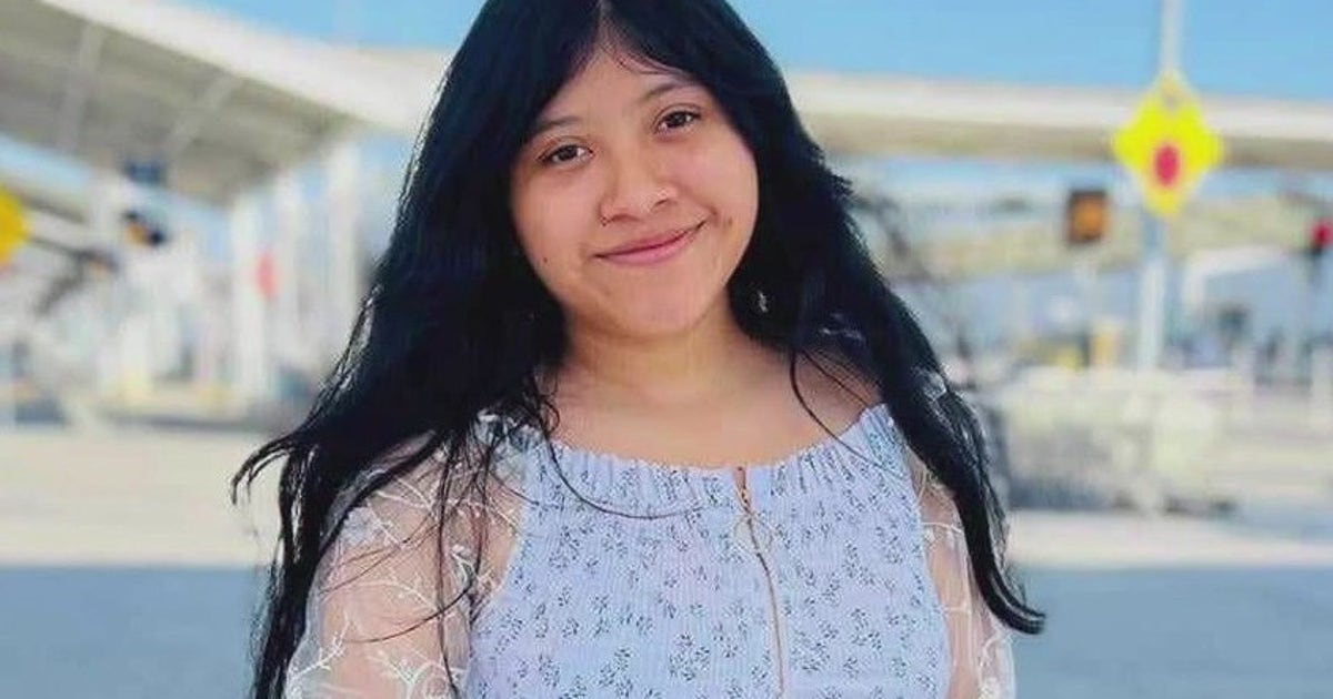Girl, 17, killed, mother hurt in Oakland hit-and-run DUI crash | KTVU FOX 2