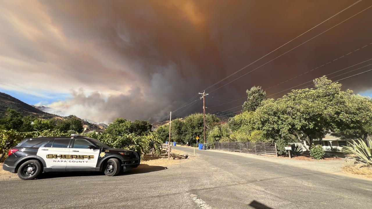 Calistoga Picket Fire triggers evacuations in Napa County | KTVU FOX 2