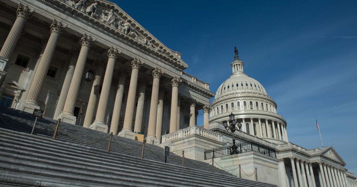 Bank failures, bailouts divide Congress on next steps | LiveNOW from FOX