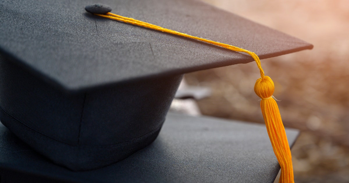 Trans girl in Mississippi misses graduation after being told to dress ...
