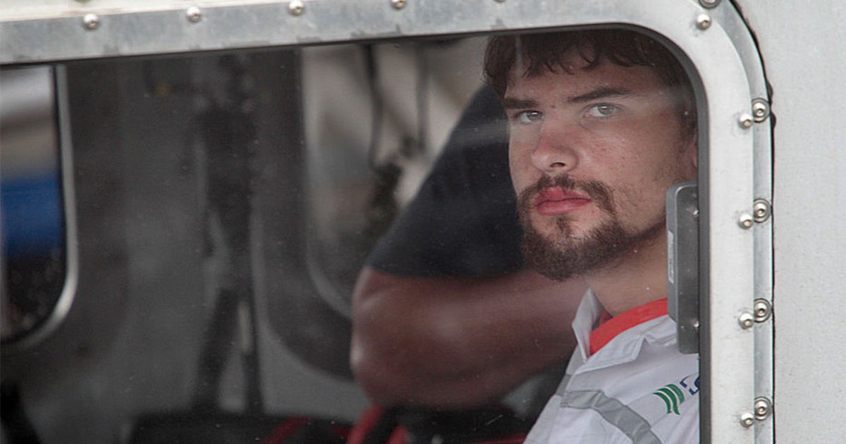 Nathan Carman, charged in murder of mother at sea, dies | LiveNOW from FOX