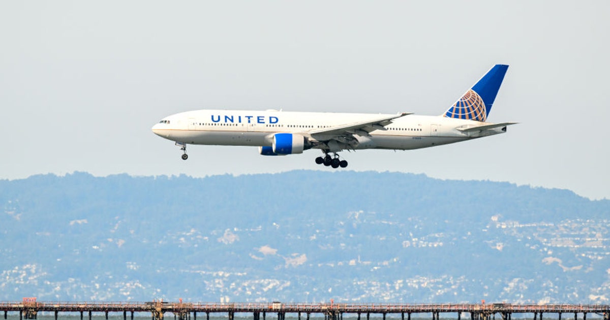 United Airlines adding Braille signs to airplane interiors | LiveNOW from FOX