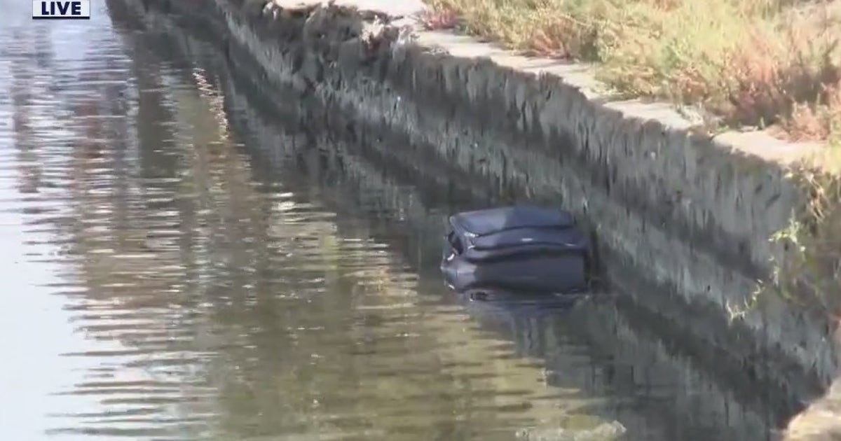 Man’s body found stuffed in a suitcase in Lake Merritt, residents speak ...
