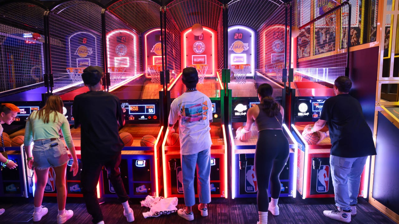Dave & Buster’s will allow betting on arcade games | LiveNOW from FOX Dave & Buster’s will allow betting on arcade games | LiveNOW from FOX