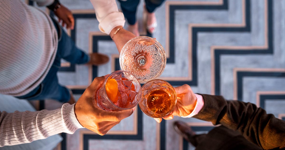 What is ‘sober curious’? All about the growing shift on alcohol | FOX ...