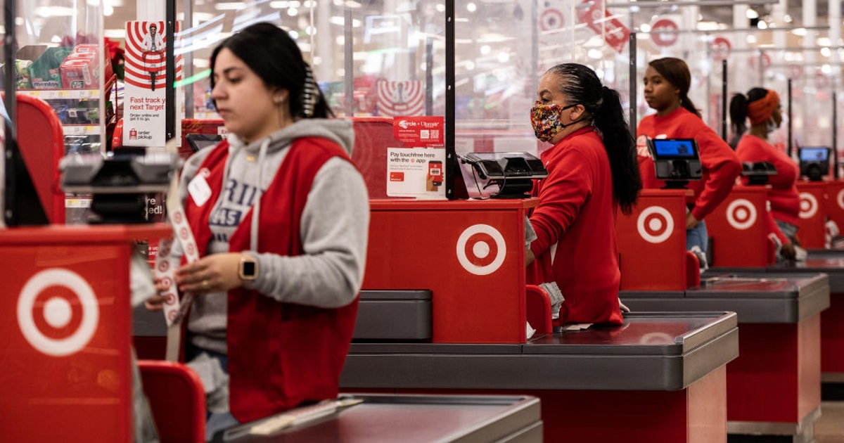 Target holiday hiring: Retailer looking to fill 100,000 seasonal jobs ...