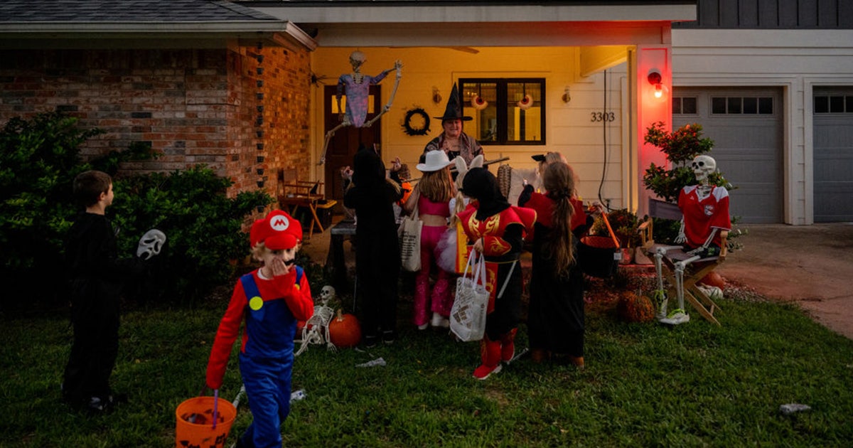 Top ZIP codes for Halloween trick-or-treating, based on Instacart data ...