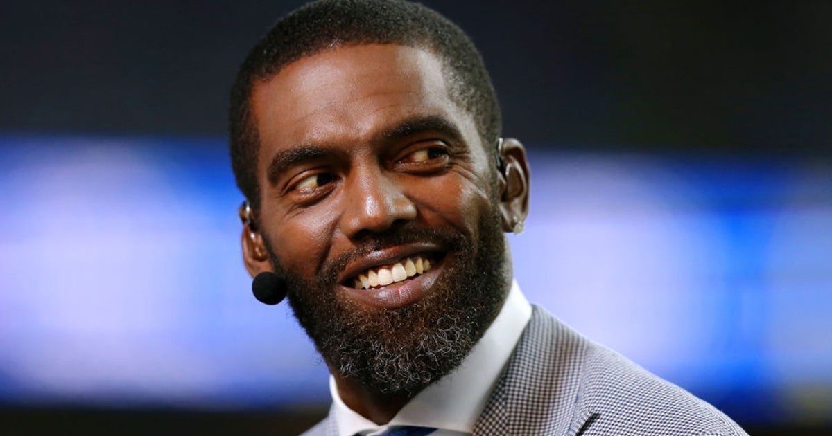 Randy Moss reveals cancer diagnosis; recovering from surgery | FOX 29 ...