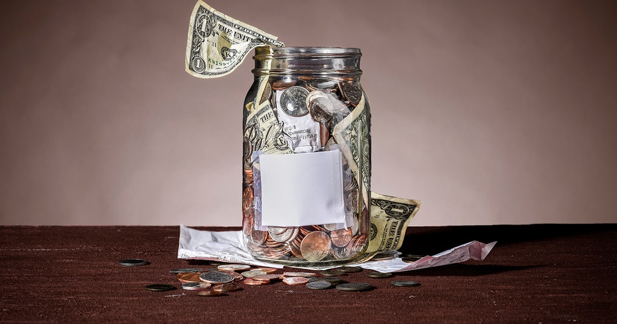 Your 2024 holiday tipping guide: Who to tip and how much | LiveNOW from FOX