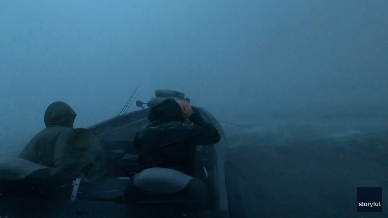 ‘God delivered us’: Texas boaters survive EF-3 tornado | LiveNOW from FOX