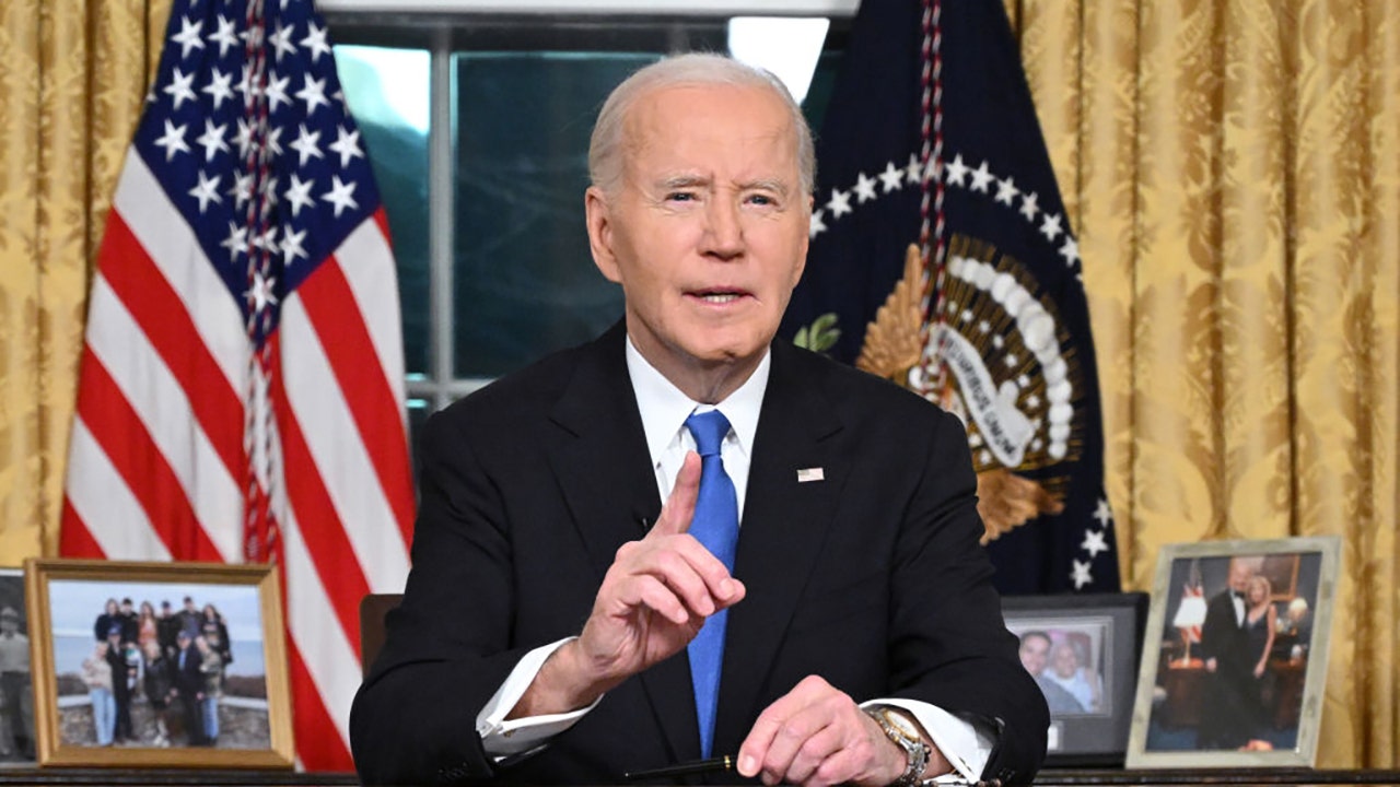 Biden commutes sentences of nearly 2,500 non-violent drug offenders ... Biden commutes sentences of nearly 2,500 non-violent drug offenders ...