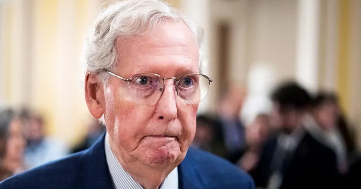 Former GOP leader McConnell falls while exiting Senate chamber after ...