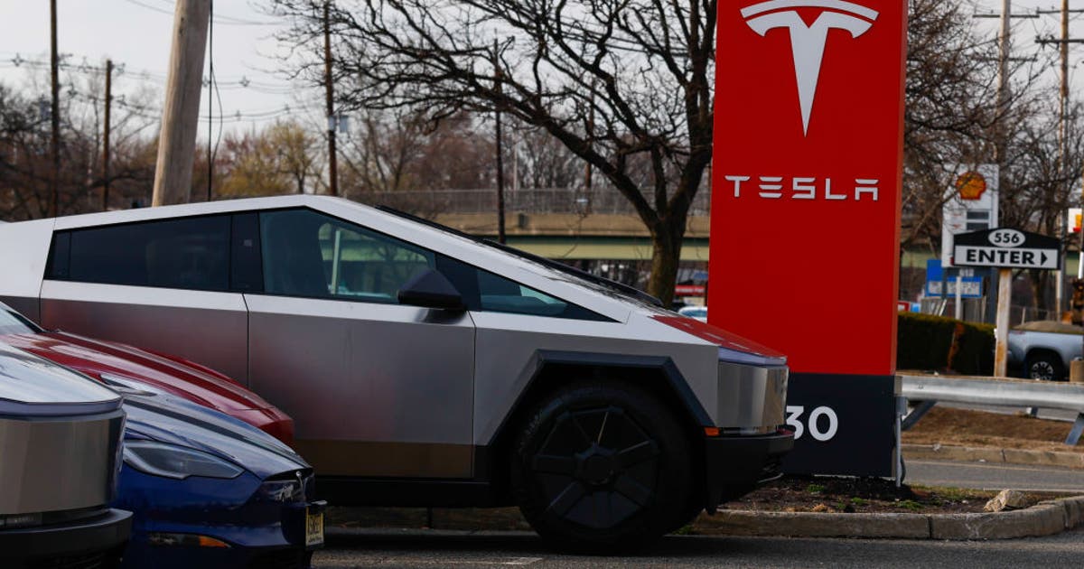 FBI reportedly launching task force to crack down on Tesla vandals ...