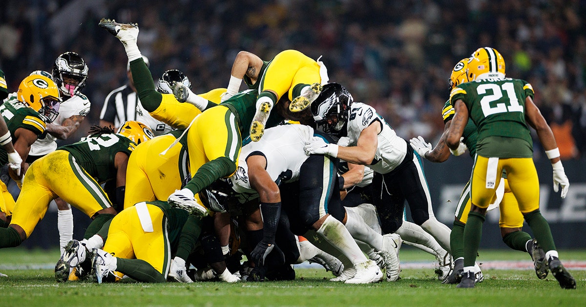 Packers officially propose banning NFL's 'tush push' play | FOX 5 DC